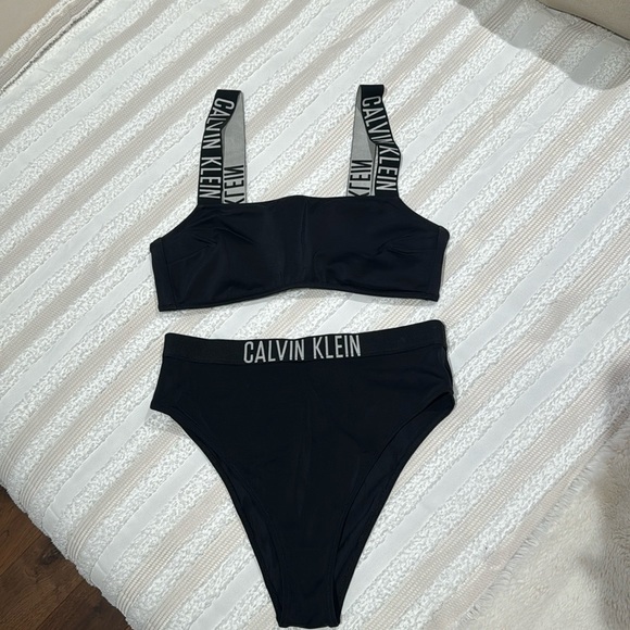 Calvin Klein | Swim | Calvin Clein Swimsuit Set | Poshmark